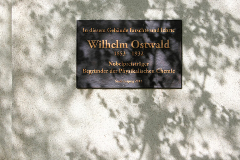 Gedenktafel für Wilhelm Ostwald in Leipzig (Zentrum-Südost, Stadt ...