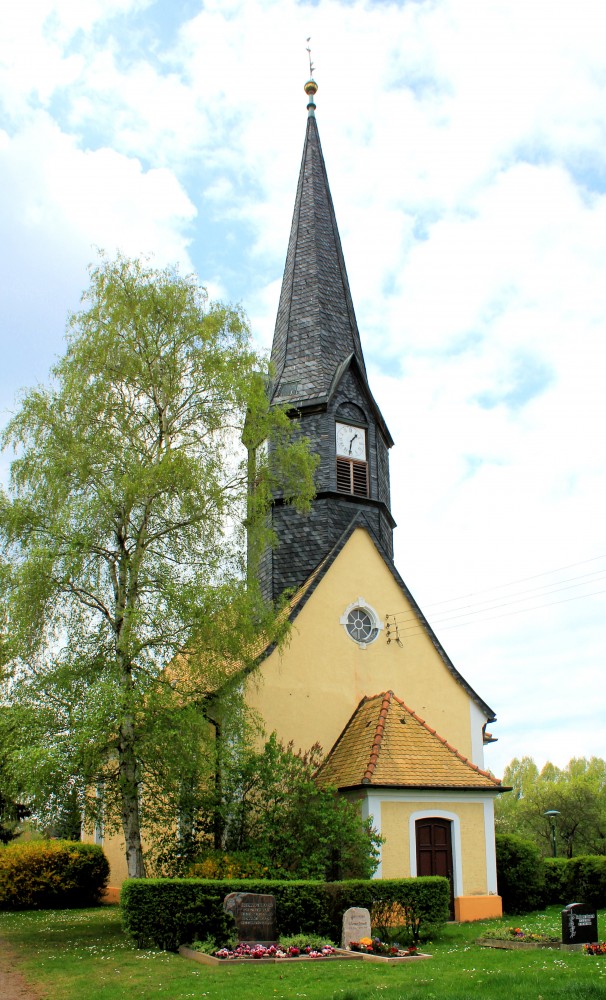 Ev. Pfarrkirche Miltitz (Stadt Leipzig) › Kirchen, Sachsen, Stadt Leipzig